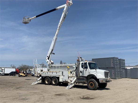 2010 ALTEC AM900-E100 - Cassone Truck