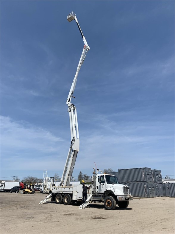 2010 ALTEC AM900-E100 - Cassone Truck