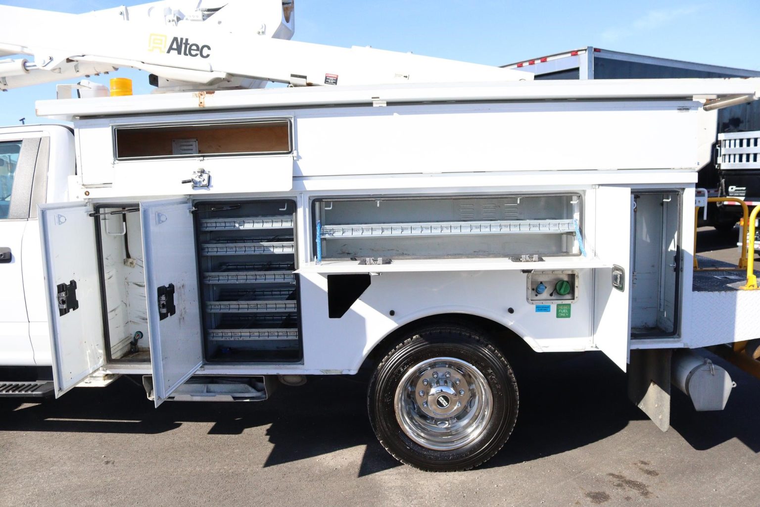 2019 ALTEC AT40G - Cassone Truck Sales