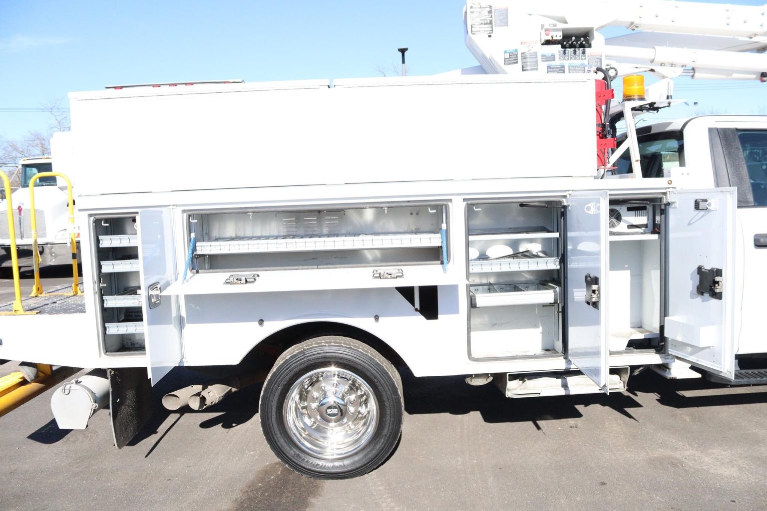 2019 ALTEC AT40G - Cassone Truck Sales
