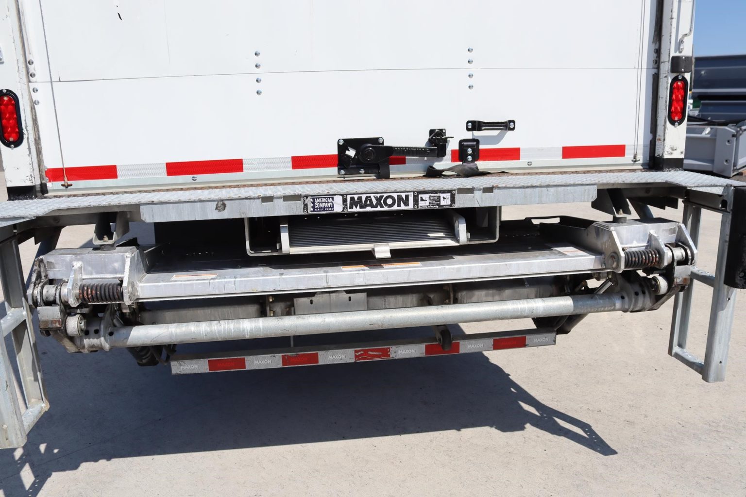 2019 PETERBILT 337 - Cassone Truck Sales